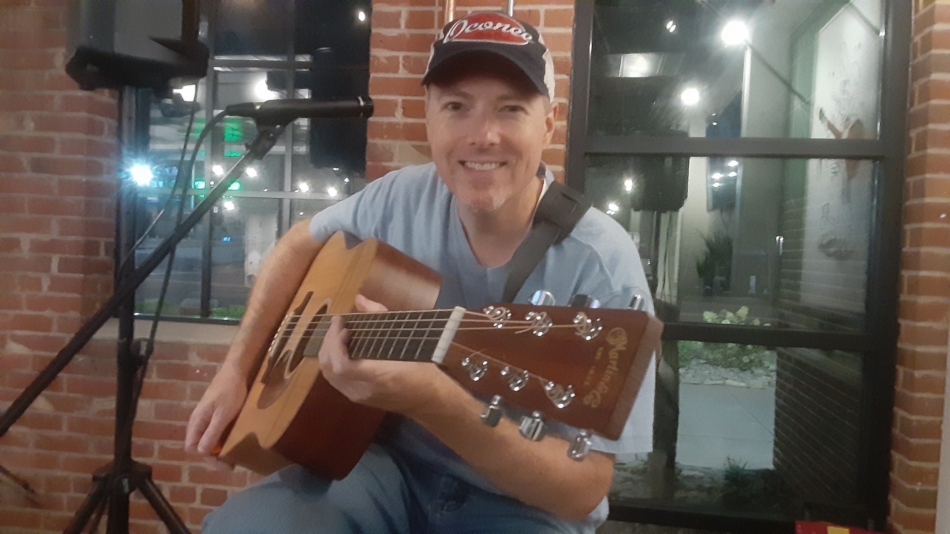 Open Mic Monday with Host Terrence Day (Play, Listen, Mix & Mingle ...