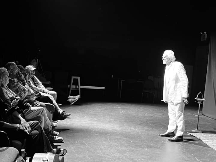 Chicago Actor & Playwright Jeffrey Wayne Helgeson Encores His Mark ...